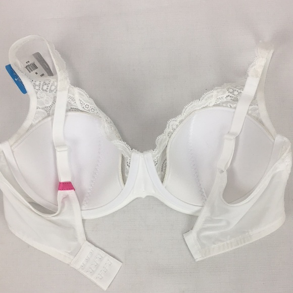 Playtex | Intimates & Sleepwear | Playtex White Underwire Lift Bra ...